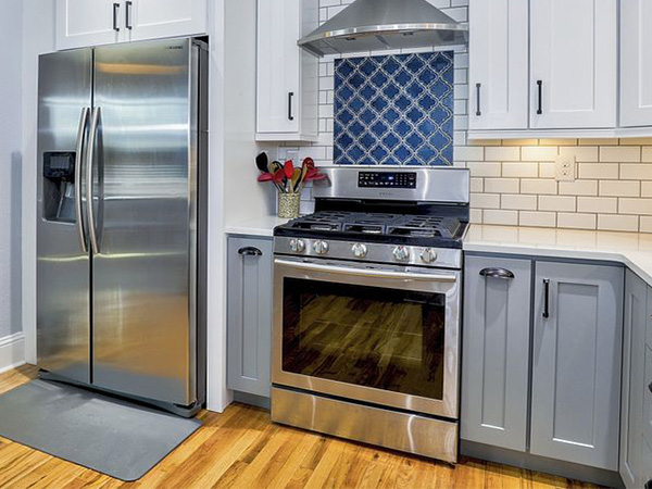 Keeping Stainless Steel Appliances Spotless: Tips for a Gleaming Kitchen