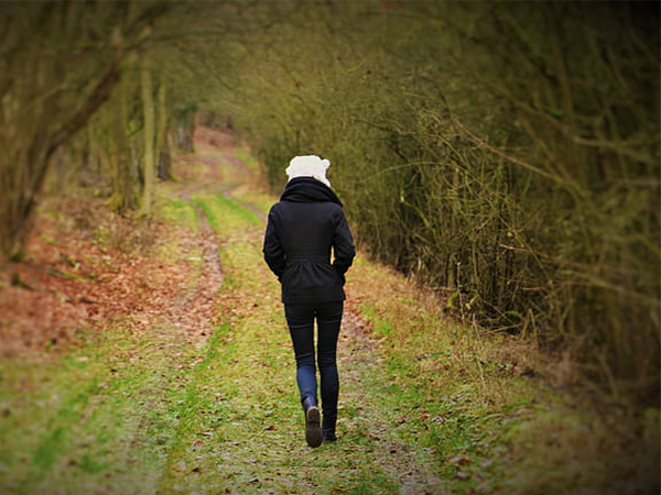 Are You Walking Properly? Mastering the Right Posture for Efficient ...